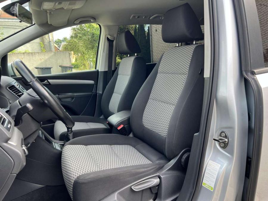 Pelēks Volkswagen Sharan 2010 Kėdainiai, ar dzinēja tilpumu 1.39 L un nobraukumu 207 tūkst. km par 5850 €, foto 21 vietnē AUTOMOTO.COM.LV