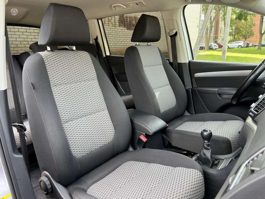 Pelēks Volkswagen Sharan 2010 Kėdainiai, ar dzinēja tilpumu 1.39 L un nobraukumu 207 tūkst. km par 5850 €, foto 27 vietnē AUTOMOTO.COM.LV