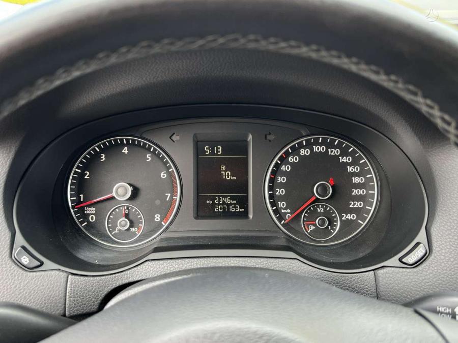 Pelēks Volkswagen Sharan 2010 Kėdainiai, ar dzinēja tilpumu 1.39 L un nobraukumu 207 tūkst. km par 5850 €, foto 34 vietnē AUTOMOTO.COM.LV