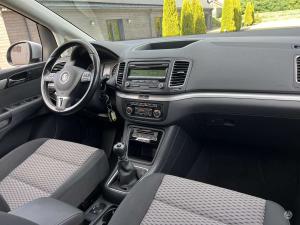 Pelēks Volkswagen Sharan 2010 Kėdainiai, ar dzinēja tilpumu 1.39 L un nobraukumu 207 tūkst. km par 5850 €, foto 36 vietnē AUTOMOTO.COM.LV