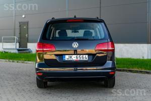 Grey Volkswagen Sharan 2011 in Riga, with an engine capacity of 2.00 L and mileage of 317 thousand km for 7490 €, photo 6 on AUTOMOTO.COM.LV