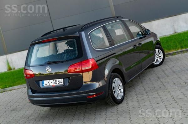 Grey Volkswagen Sharan 2011 in Riga, with an engine capacity of 2.00 L and mileage of 317 thousand km for 7490 €, photo 8 on AUTOMOTO.COM.LV