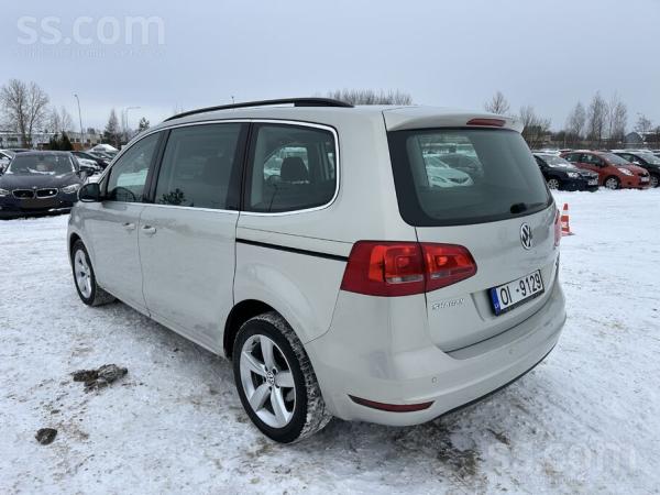 Pelēks Volkswagen Sharan 2011 Daugavpils, ar dzinēja tilpumu 1.40 L un nobraukumu 252 tūkst. km par 7500 €, foto 6 vietnē AUTOMOTO.COM.LV