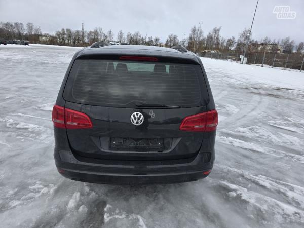 Pelēks Volkswagen Sharan 2011 Marijampole, ar dzinēja tilpumu 2.00 L un nobraukumu 305 tūkst. km par 6299 €, foto 6 vietnē AUTOMOTO.COM.LV