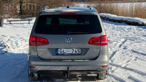 Grey Volkswagen Sharan 2011 in Riga, with an engine capacity of 1.40 L and mileage of 213 thousand km for 7000 €, photo 7 on AUTOMOTO.COM.LV
