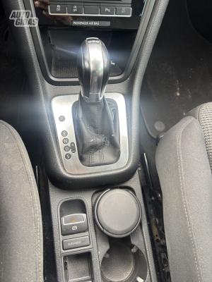 Pelēks Volkswagen Sharan 2011 Panevēža, ar dzinēja tilpumu 2.00 L un nobraukumu 273 tūkst. km par 6600 €, foto 15 vietnē AUTOMOTO.COM.LV