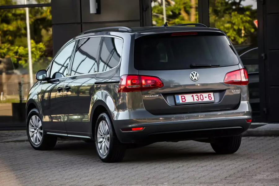 Pelēks Volkswagen Sharan 2011 Jelgava, ar dzinēja tilpumu 2.00 L un nobraukumu 288 tūkst. km par 7990 €, foto 12 vietnē AUTOMOTO.COM.LV