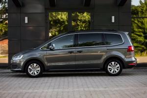 Pelēks Volkswagen Sharan 2011 Jelgava, ar dzinēja tilpumu 2.00 L un nobraukumu 288 tūkst. km par 7990 €, foto 14 vietnē AUTOMOTO.COM.LV