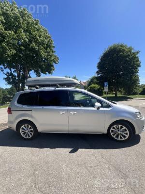 Pelēks Volkswagen Sharan 2011 Tukums, ar dzinēja tilpumu 2.00 L un nobraukumu 380 tūkst. km par 6800 €, foto  vietnē AUTOMOTO.COM.LV