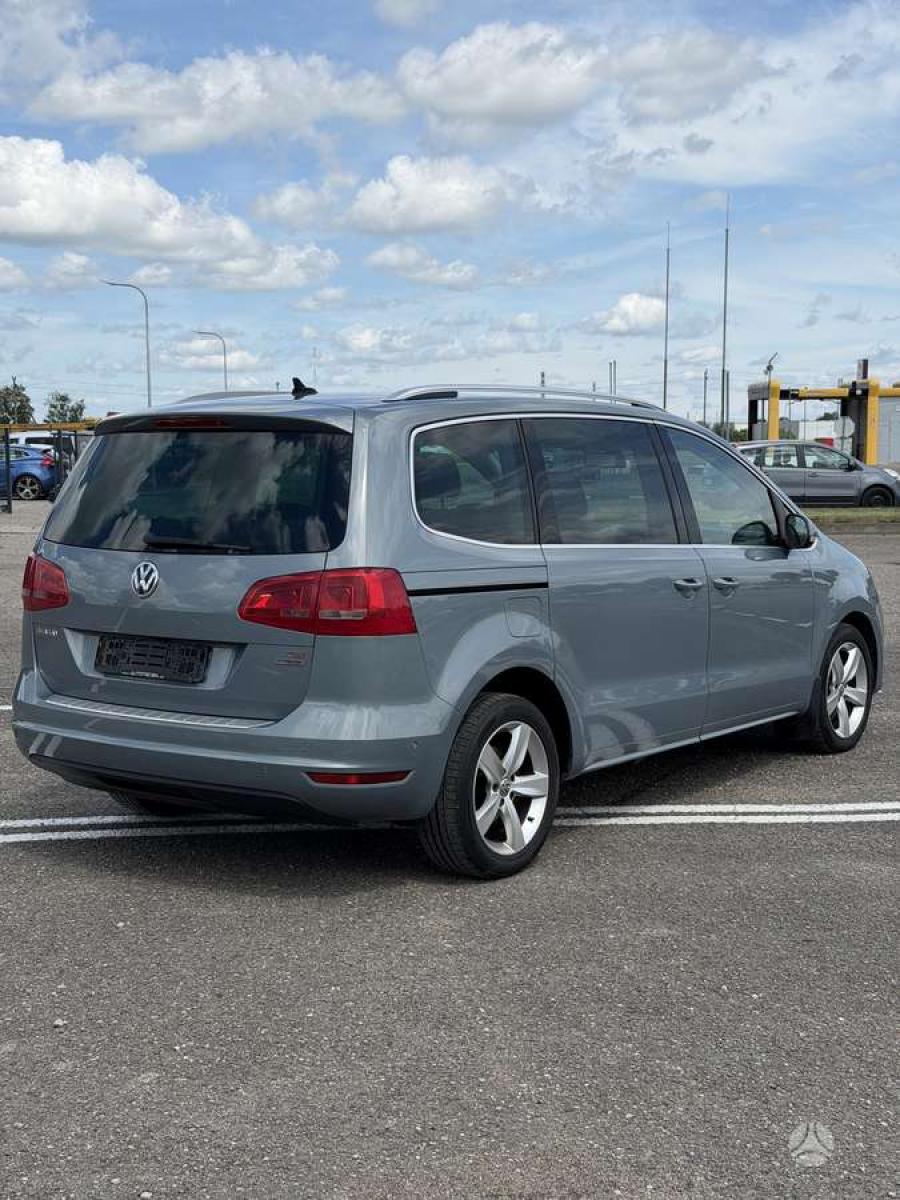 Pelēks Volkswagen Sharan 2011 Kėdainiai, ar dzinēja tilpumu 1.39 L un nobraukumu 290 tūkst. km par 6700 €, foto 5 vietnē AUTOMOTO.COM.LV