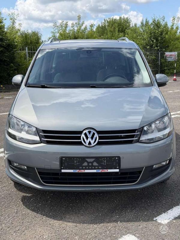Grey Volkswagen Sharan 2011 in Kedainiai, with an engine capacity of 1.39 L and mileage of 290 thousand km for 6700 €, photo 9 on AUTOMOTO.COM.LV