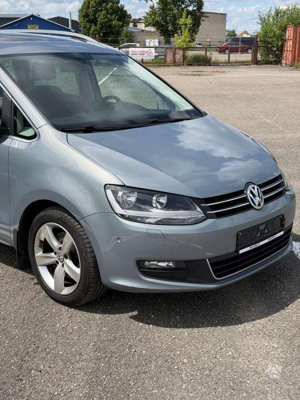 Grey Volkswagen Sharan 2011 in Kedainiai, with an engine capacity of 1.39 L and mileage of 290 thousand km for 6700 €, photo 10 on AUTOMOTO.COM.LV