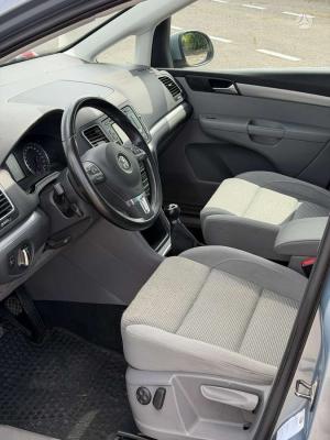 Pelēks Volkswagen Sharan 2011 Kėdainiai, ar dzinēja tilpumu 1.39 L un nobraukumu 290 tūkst. km par 6700 €, foto 16 vietnē AUTOMOTO.COM.LV