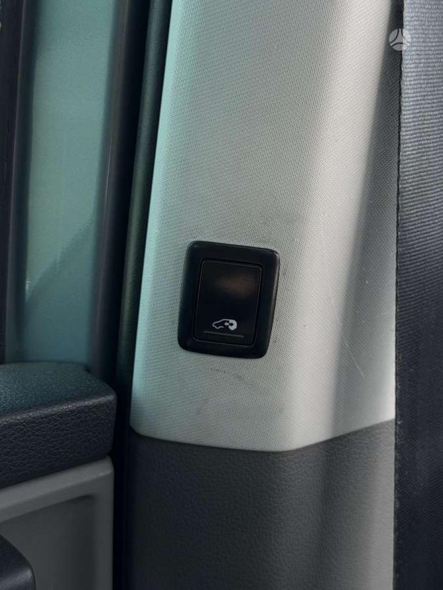 Pelēks Volkswagen Sharan 2011 Kėdainiai, ar dzinēja tilpumu 1.39 L un nobraukumu 290 tūkst. km par 6700 €, foto 25 vietnē AUTOMOTO.COM.LV