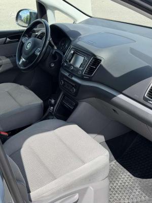Pelēks Volkswagen Sharan 2011 Kėdainiai, ar dzinēja tilpumu 1.39 L un nobraukumu 290 tūkst. km par 6700 €, foto 30 vietnē AUTOMOTO.COM.LV