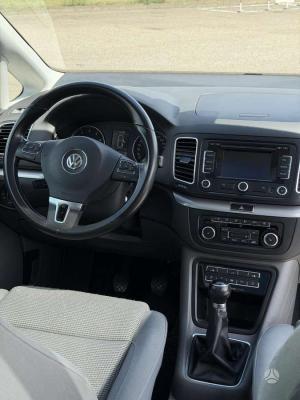 Pelēks Volkswagen Sharan 2011 Kėdainiai, ar dzinēja tilpumu 1.39 L un nobraukumu 290 tūkst. km par 6700 €, foto 31 vietnē AUTOMOTO.COM.LV