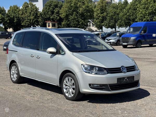 Grey Volkswagen Sharan 2011 in Taurage, with an engine capacity of 1.97 L and mileage of 280 thousand km for 7300 €, photo 7 on AUTOMOTO.COM.LV