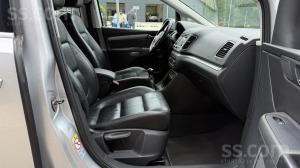 Pelēks Volkswagen Sharan 2011 Rīga, ar dzinēja tilpumu 2.00 L un nobraukumu 327 tūkst. km par 3700 €, foto 16 vietnē AUTOMOTO.COM.LV