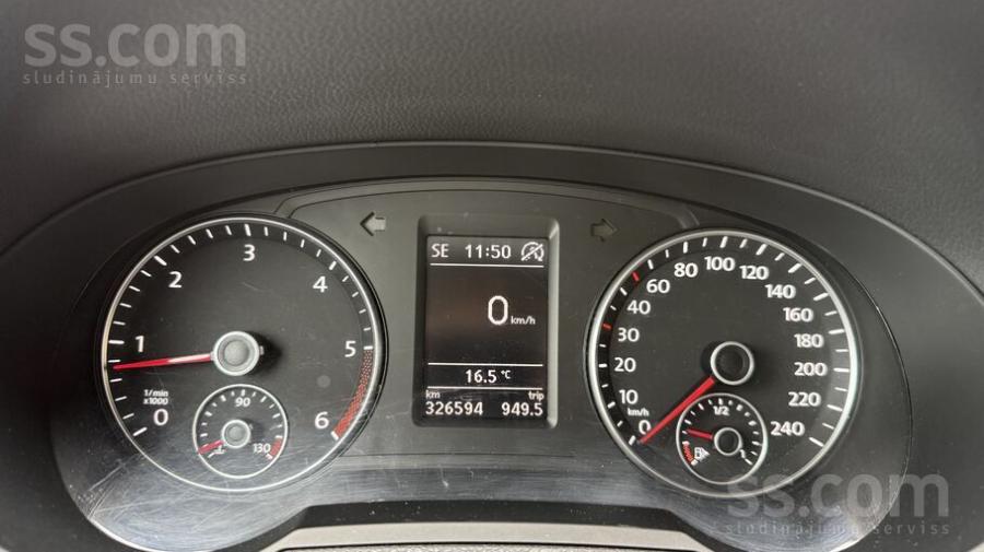Pelēks Volkswagen Sharan 2011 Rīga, ar dzinēja tilpumu 2.00 L un nobraukumu 327 tūkst. km par 3700 €, foto 20 vietnē AUTOMOTO.COM.LV