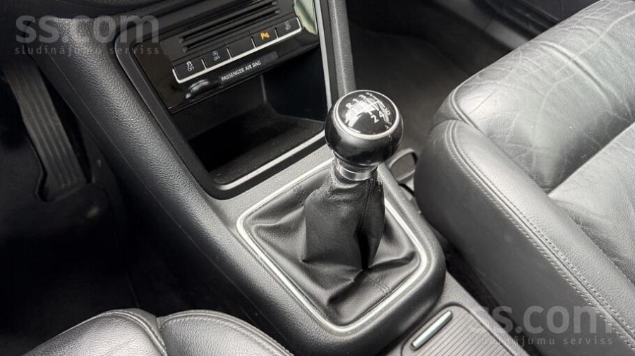 Pelēks Volkswagen Sharan 2011 Rīga, ar dzinēja tilpumu 2.00 L un nobraukumu 327 tūkst. km par 3700 €, foto 23 vietnē AUTOMOTO.COM.LV