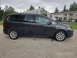 Grey Volkswagen Sharan 2011 in Ogre, with an engine capacity of 2.00 L and mileage of 0 thousand km for 5700 €, photo 4 on AUTOMOTO.COM.LV