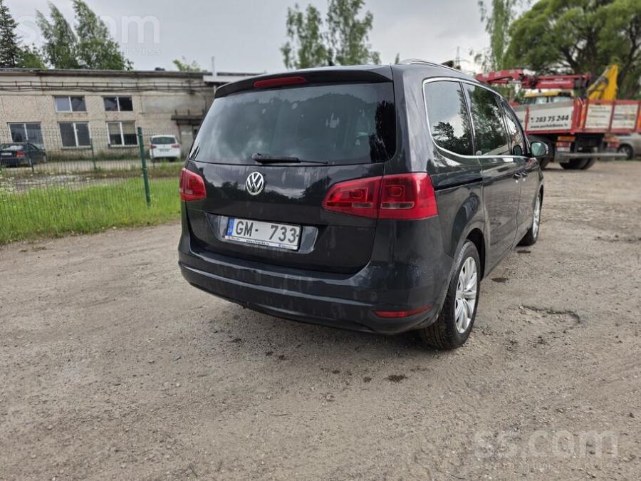 Grey Volkswagen Sharan 2011 in Ogre, with an engine capacity of 2.00 L and mileage of 0 thousand km for 5700 €, photo 6 on AUTOMOTO.COM.LV