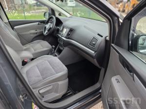 Grey Volkswagen Sharan 2011 in Ogre, with an engine capacity of 2.00 L and mileage of 0 thousand km for 5700 €, photo 11 on AUTOMOTO.COM.LV
