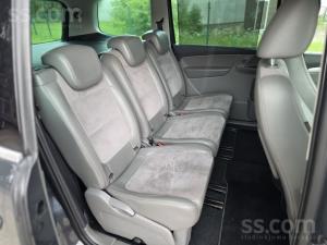 Grey Volkswagen Sharan 2011 in Ogre, with an engine capacity of 2.00 L and mileage of 0 thousand km for 5700 €, photo 12 on AUTOMOTO.COM.LV