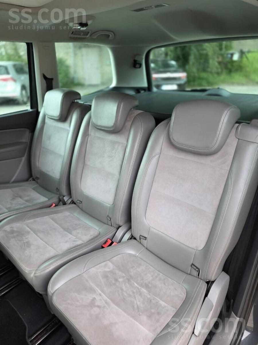 Grey Volkswagen Sharan 2011 in Ogre, with an engine capacity of 2.00 L and mileage of 0 thousand km for 5700 €, photo 13 on AUTOMOTO.COM.LV