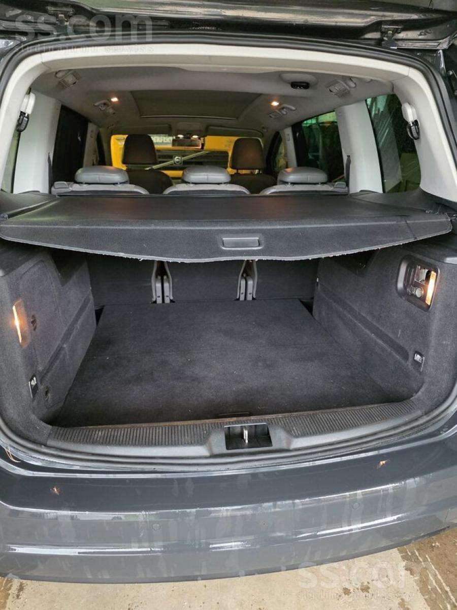 Grey Volkswagen Sharan 2011 in Ogre, with an engine capacity of 2.00 L and mileage of 0 thousand km for 5700 €, photo 14 on AUTOMOTO.COM.LV