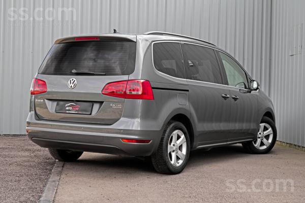 Grey Volkswagen Sharan 2011 in Ogre, with an engine capacity of 2.00 L and mileage of 226 thousand km for 8900 €, photo 3 on AUTOMOTO.COM.LV