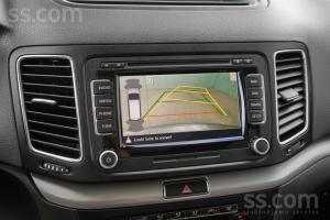 Grey Volkswagen Sharan 2011 in Ogre, with an engine capacity of 2.00 L and mileage of 226 thousand km for 8900 €, photo 13 on AUTOMOTO.COM.LV
