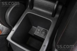 Grey Volkswagen Sharan 2011 in Ogre, with an engine capacity of 2.00 L and mileage of 226 thousand km for 8900 €, photo 20 on AUTOMOTO.COM.LV