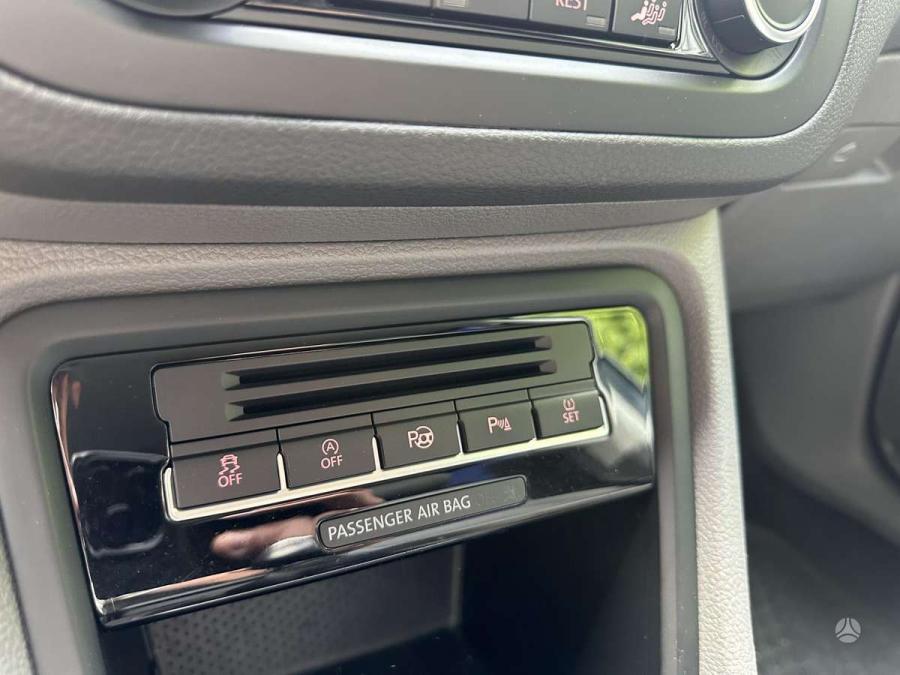 Grey Volkswagen Sharan 2011 in Kaisiadorys, with an engine capacity of 1.97 L and mileage of 284 thousand km for 6150 €, photo 17 on AUTOMOTO.COM.LV
