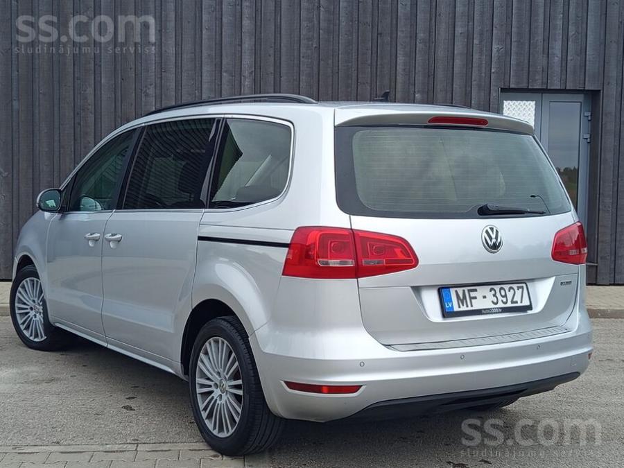Grey Volkswagen Sharan 2011 in Tukums, with an engine capacity of 2.00 L and mileage of 327 thousand km for 5990 €, photo 5 on AUTOMOTO.COM.LV