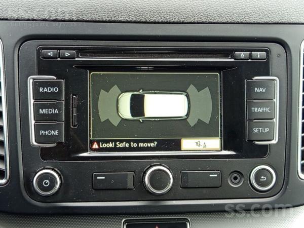 Pelēks Volkswagen Sharan 2011 Tukums, ar dzinēja tilpumu 2.00 L un nobraukumu 327 tūkst. km par 5990 €, foto 6 vietnē AUTOMOTO.COM.LV