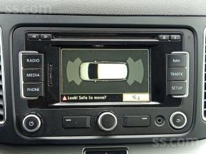 Grey Volkswagen Sharan 2011 in Tukums, with an engine capacity of 2.00 L and mileage of 327 thousand km for 5990 €, photo 7 on AUTOMOTO.COM.LV
