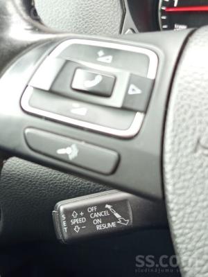 Grey Volkswagen Sharan 2011 in Tukums, with an engine capacity of 2.00 L and mileage of 327 thousand km for 5990 €, photo 10 on AUTOMOTO.COM.LV