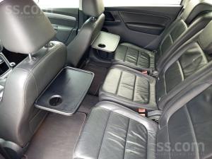 Grey Volkswagen Sharan 2011 in Tukums, with an engine capacity of 2.00 L and mileage of 327 thousand km for 5990 €, photo 12 on AUTOMOTO.COM.LV