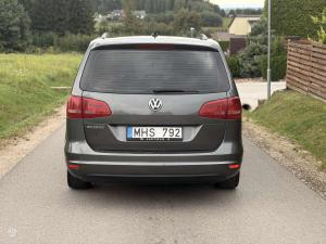 Pelēks Volkswagen Sharan 2011 Viļņa, ar dzinēja tilpumu 1.97 L un nobraukumu 289 tūkst. km par 3999 €, foto 4 vietnē AUTOMOTO.COM.LV