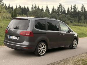 Pelēks Volkswagen Sharan 2011 Viļņa, ar dzinēja tilpumu 1.97 L un nobraukumu 289 tūkst. km par 3999 €, foto 5 vietnē AUTOMOTO.COM.LV