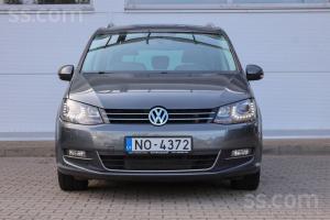 Grey Volkswagen Sharan 2011 in Riga, with an engine capacity of 2.00 L and mileage of 225 thousand km for 6595 €, photo 4 on AUTOMOTO.COM.LV