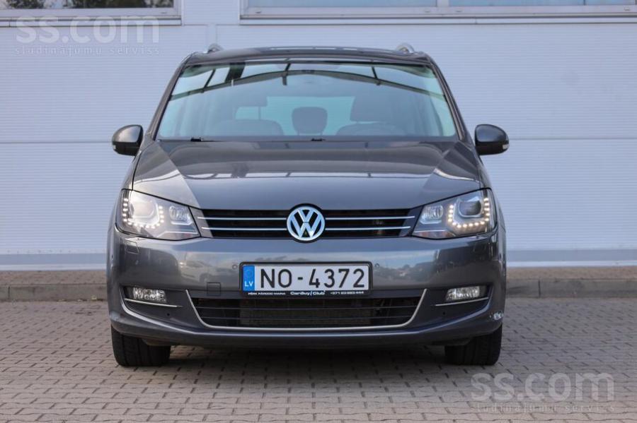 Grey Volkswagen Sharan 2011 in Riga, with an engine capacity of 2.00 L and mileage of 225 thousand km for 6595 €, photo 4 on AUTOMOTO.COM.LV