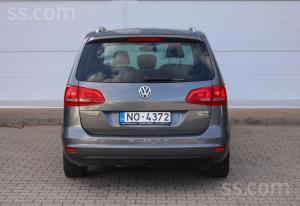 Grey Volkswagen Sharan 2011 in Riga, with an engine capacity of 2.00 L and mileage of 225 thousand km for 6595 €, photo 7 on AUTOMOTO.COM.LV