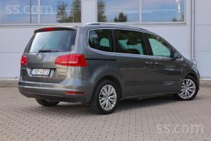 Grey Volkswagen Sharan 2011 in Riga, with an engine capacity of 2.00 L and mileage of 225 thousand km for 6595 €, photo 8 on AUTOMOTO.COM.LV