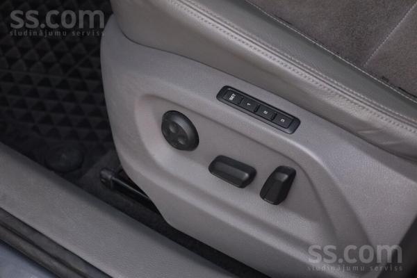 Grey Volkswagen Sharan 2011 in Riga, with an engine capacity of 2.00 L and mileage of 225 thousand km for 6595 €, photo 11 on AUTOMOTO.COM.LV