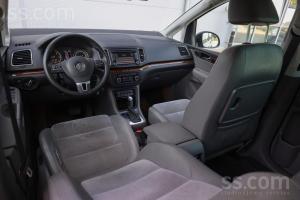Grey Volkswagen Sharan 2011 in Riga, with an engine capacity of 2.00 L and mileage of 225 thousand km for 6595 €, photo 13 on AUTOMOTO.COM.LV