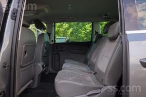 Grey Volkswagen Sharan 2011 in Riga, with an engine capacity of 2.00 L and mileage of 225 thousand km for 6595 €, photo 16 on AUTOMOTO.COM.LV