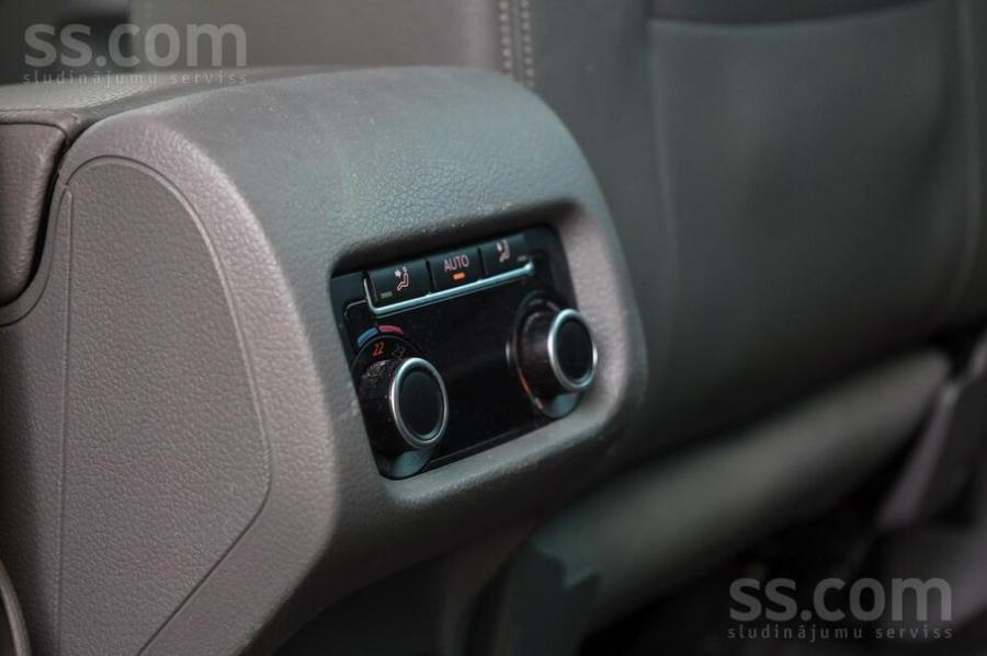 Grey Volkswagen Sharan 2011 in Riga, with an engine capacity of 2.00 L and mileage of 225 thousand km for 6595 €, photo 18 on AUTOMOTO.COM.LV