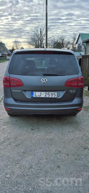 Grey Volkswagen Sharan 2011 in Tukums, with an engine capacity of 2.00 L and mileage of 508 thousand km for 3100 €, photo 4 on AUTOMOTO.COM.LV